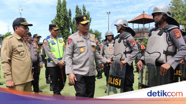 Cek Kesiapan Pengamanan TPS di Buleleng, Kapolda Bali Ingatkan Netralitas