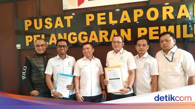 Anies Dilaporkan ke Bawaslu Usai Diduga Kampanye di Masa Tenang Pemilu Anies Dilaporkan ke Bawaslu Usai Diduga Kampanye di Masa Tenang Pemilu