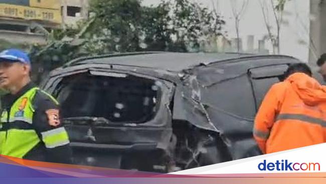 Ada Pajero Kecelakaan, Lalin Tol Jagorawi Arah Jakarta Macet