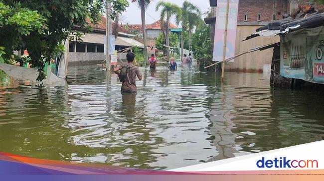 Update Banjir Di Wonoketingal Demak Tinggi Air Capai 1 5 Meter