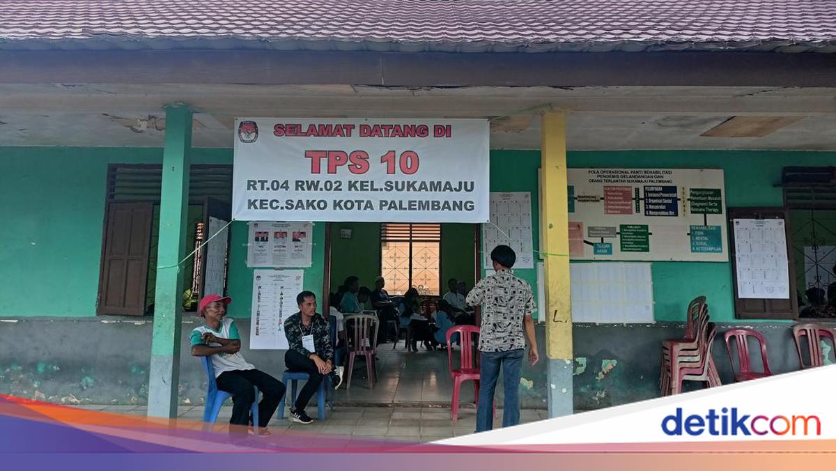 Jipet Bawa Lari Kertas Pemilu Saat Nyoblos di Palembang, Petugas Kewalahan