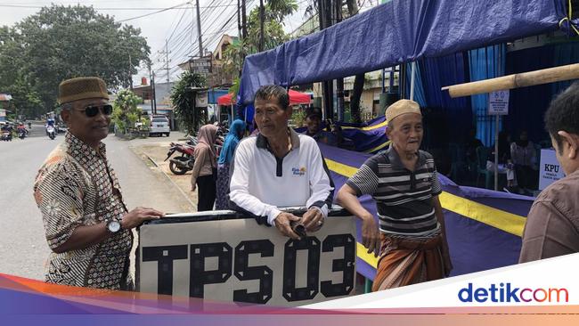 Coblosan di TPS 03 Pandanwangi Malang Terhenti gegara Surat Suara Habis