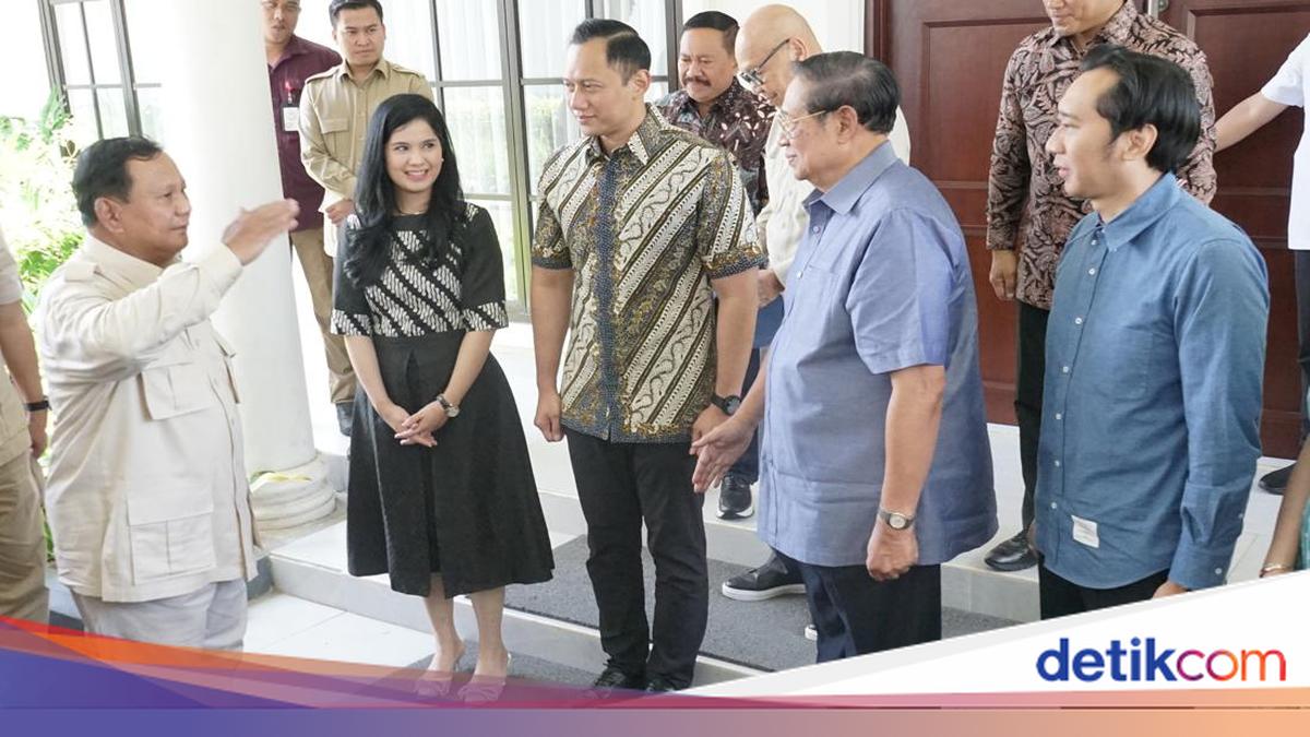 Saling Hormat Prabowo dan SBY Bernostalgia di Pacitan