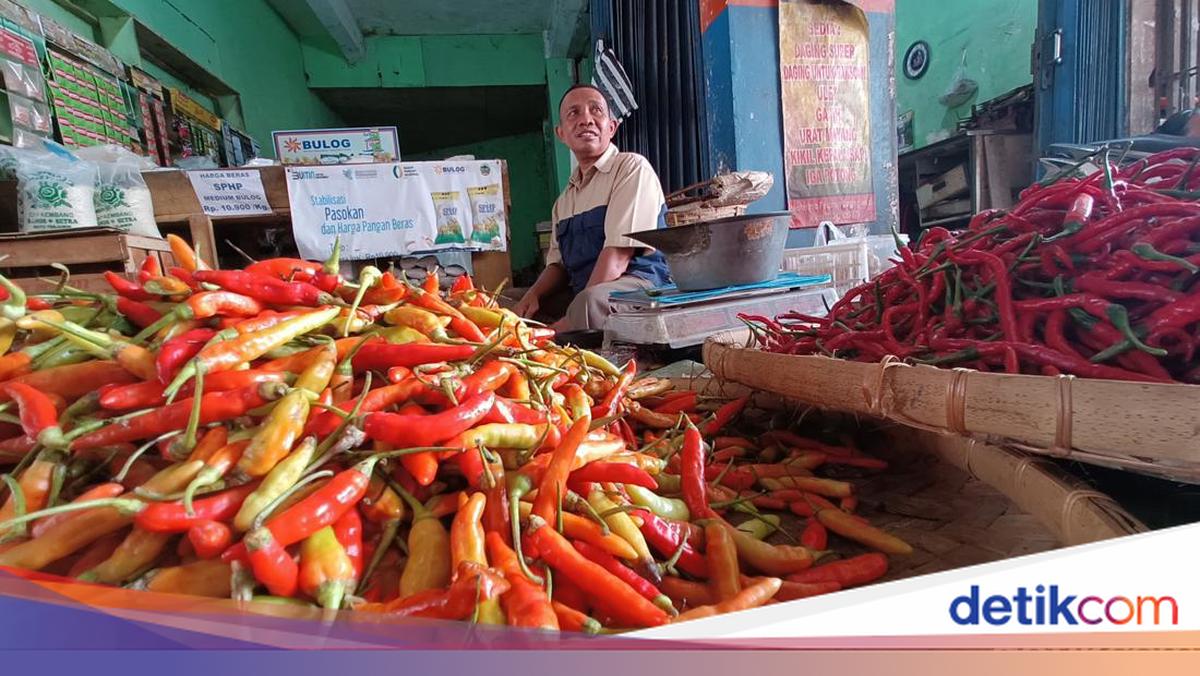 Harga Cabai Keriting di Pasar Wage Purwokerto Tembus Rp 100 Per Kg!