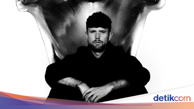 James Blake Kritik Layanan Streaming, Label dan Media Sosial