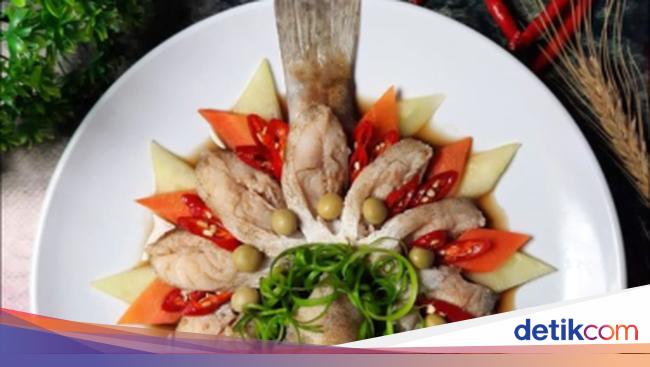 Resep Peacock Style Steamed Fish, Sajian Ikan Spesial
