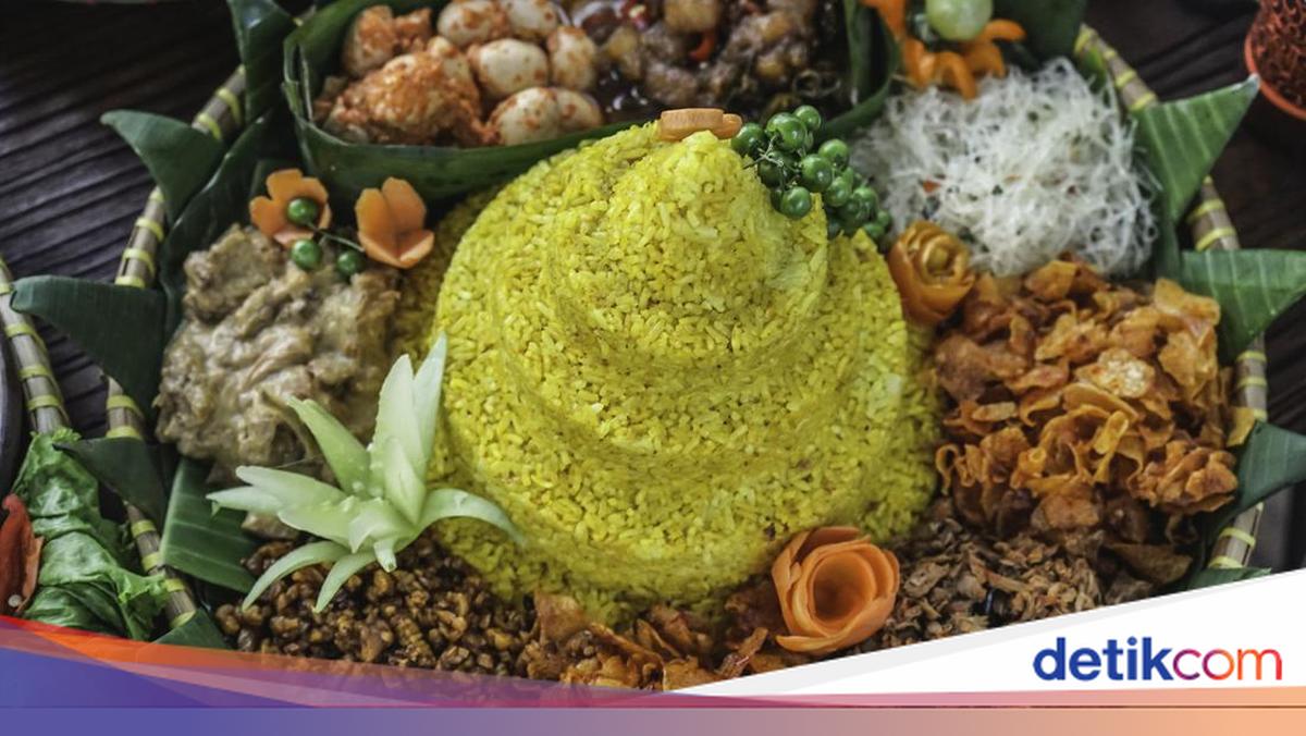 Cara Memotong Tumpeng yang Benar, Benarkah Bukan dari Puncaknya?