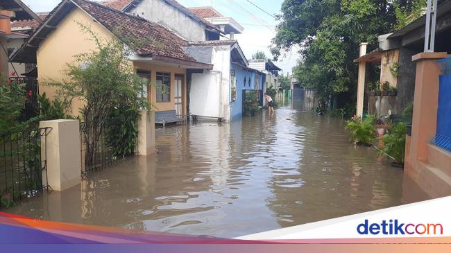 Hujan Deras Semalam, Permukiman Warga Tanjungkarang Kudus Terendam Banjir