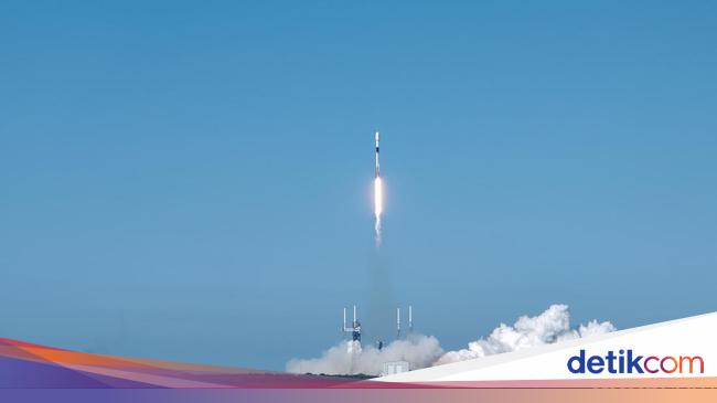 Satelit Merah Putih 2 Sukses Melesat ke Luar Angkasa Satelit Merah Putih 2 Sukses Melesat ke Luar Angkasa