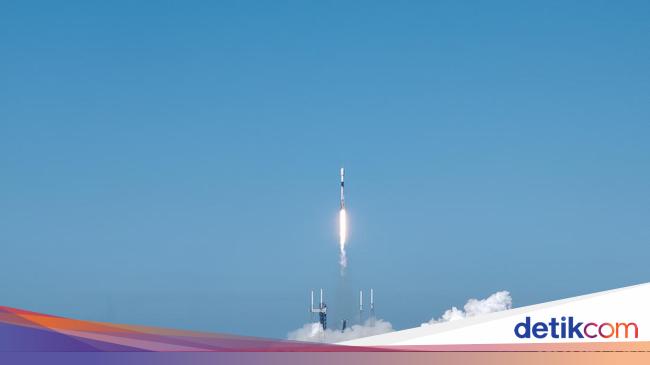 Detik-detik Satelit Merah Putih 2 Membumbung ke Angkasa