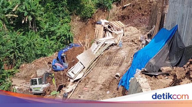 Proyek Senderan Pura Lempuyang Jebol, 1 Pekerja Tertimpa hingga Patah Tulang