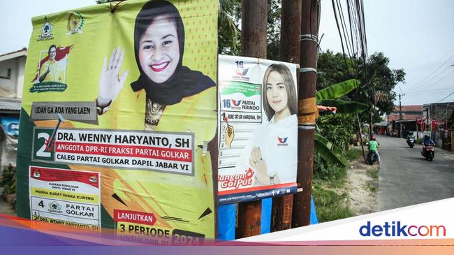 Pemilu Sudah Selesai, Spanduk Caleg Masih Bertebaran di Depok Pemilu Sudah Selesai, Spanduk Caleg Masih Bertebaran di Depok