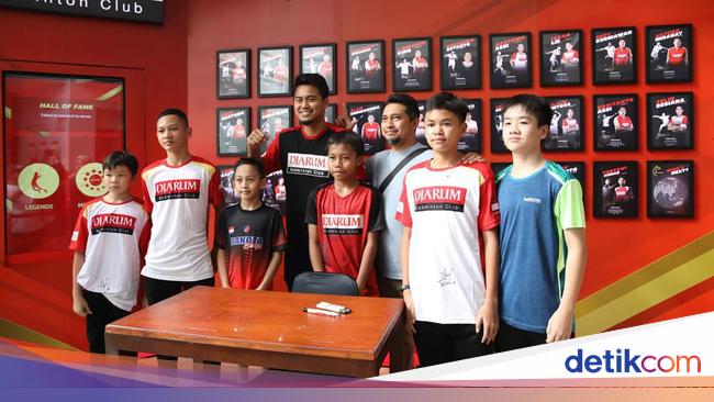 Legenda Bulutangkis Tontowi Ahmad Bagi Ilmu ke Atlet Muda di Kudus