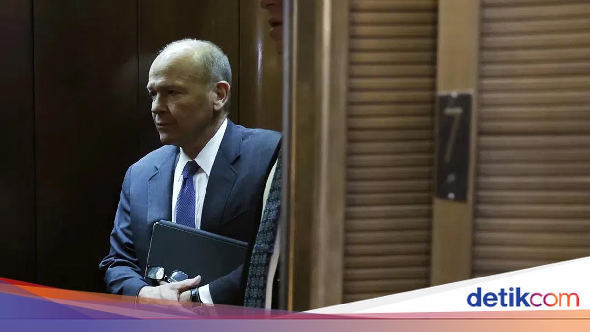 Kendati Banyak Masalah, Bos Boeing Tetap Naik Gaji dan Tak Mau Mundur