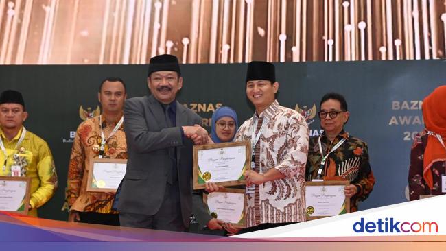 Bupati Trenggalek Raih Penghargaan Kepala Daerah Pengelola BAZNAS Terbaik