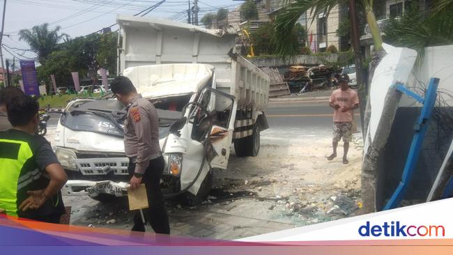 Kecelakaan Maut di Denpasar, Driver Ojol Tewas Diseruduk Truk