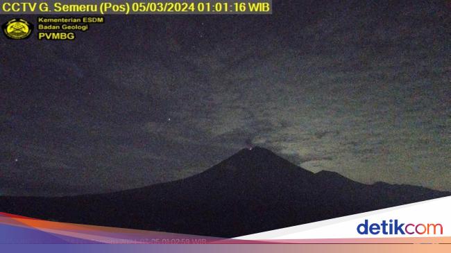 Gunung Semeru Kembali Erupsi Muntahkan Abu Vulkanik Setinggi 500 Meter