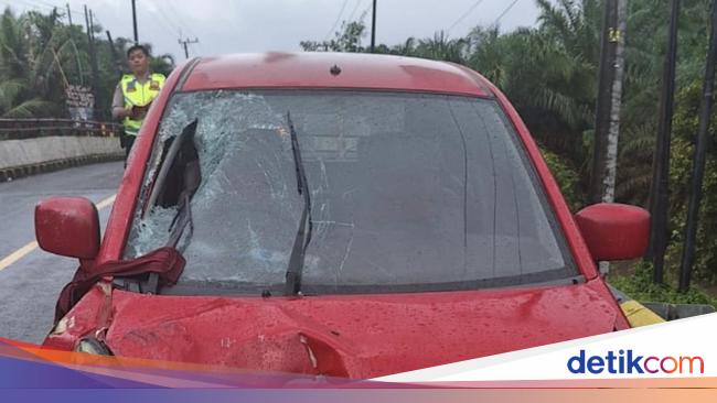 Adu Banteng Motor Vs Mobil, 2 Pemotor Tewas-Bayi 1 Tahun Terpental