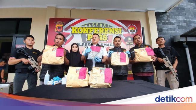 Nyawa Rafi Melayang Usai Tikung dan Mau Jual Pacar Teman di Online Nyawa Rafi Melayang Usai Tikung dan Mau Jual Pacar Teman di Online
