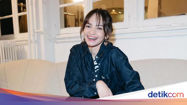 Nasib Terkini Tas Enzy Storia yang Viral Disebut Tertahan Bea Cukai