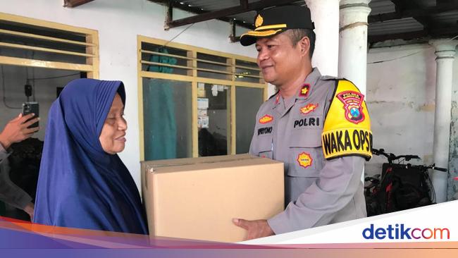 Polres Mojokerto Kota Salurkan Bantuan ke Korban Banjir