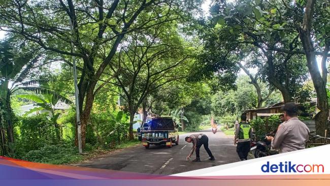 Senggol Pemotor hingga Jatuh, Emak-emak di Mojokerto Tewas Tertabrak BeAT