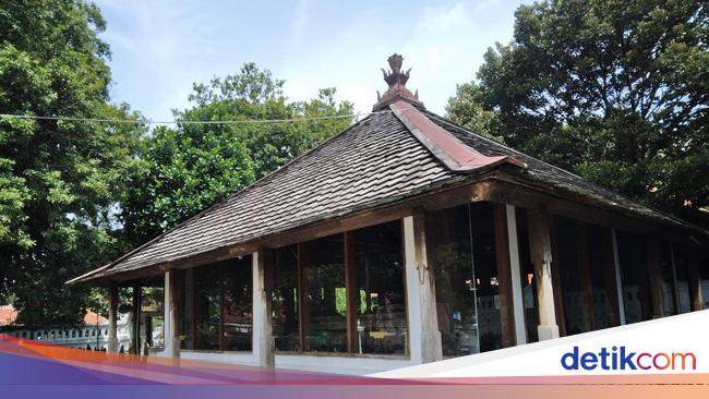 Menapak Sejarah Astana Gunung Sembung dan Kisah Dakwah Bratalegawa