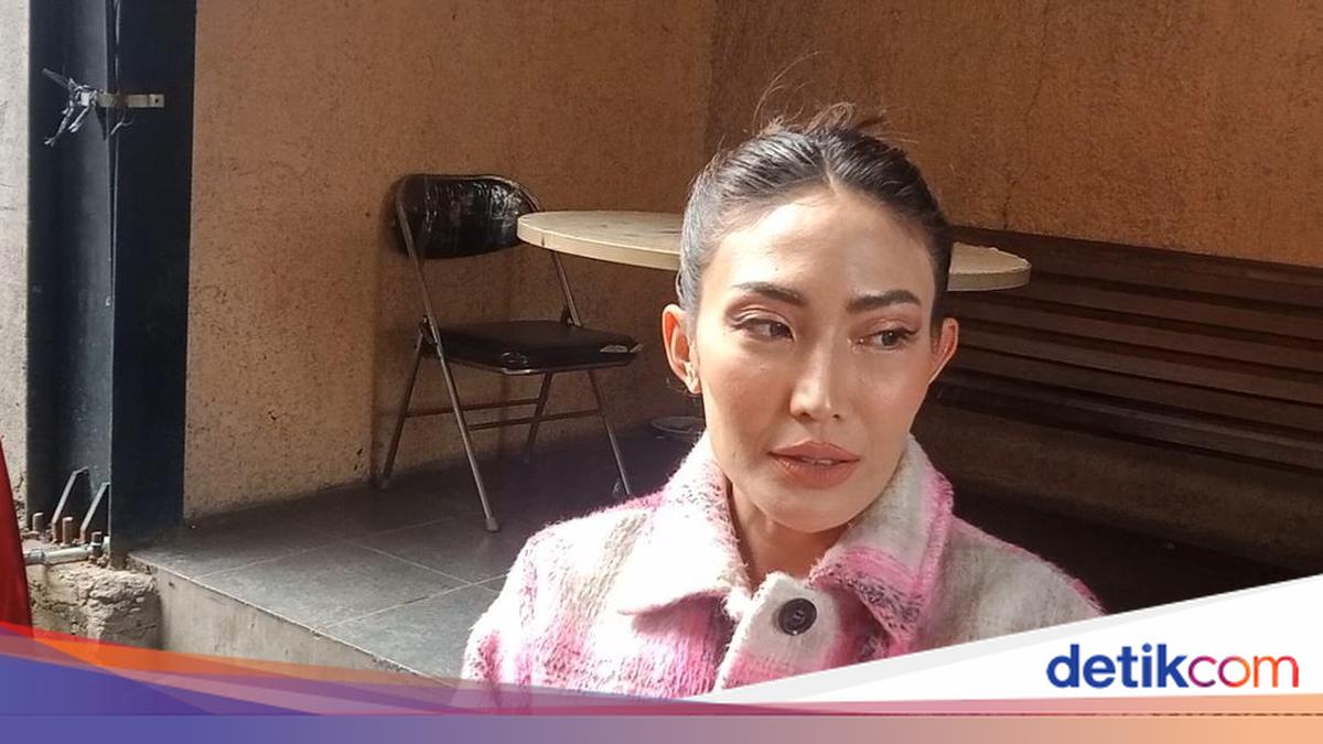 Ayu Dewi Ungkap Momen Keseruan Keluarga Saat Sahur dan Buka Puasa