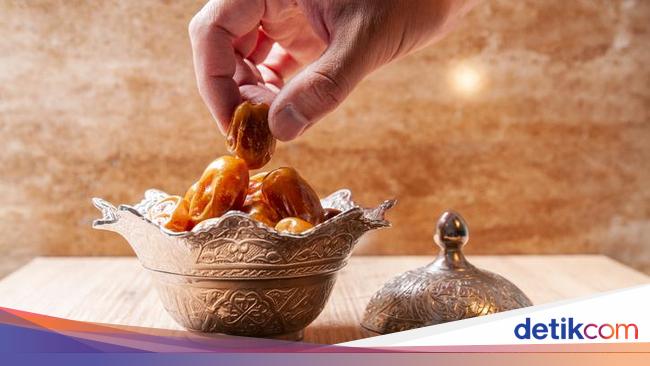 Agar Kuat Berpuasa, Konsumsi 5 Makanan Pencegah Rasa Haus Ini