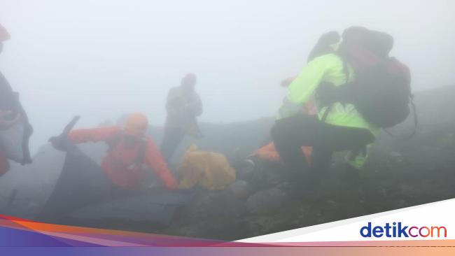 Pendaki Asal Semarang Tewas di Gunung Agung Pendaki Asal Semarang Tewas di Gunung Agung