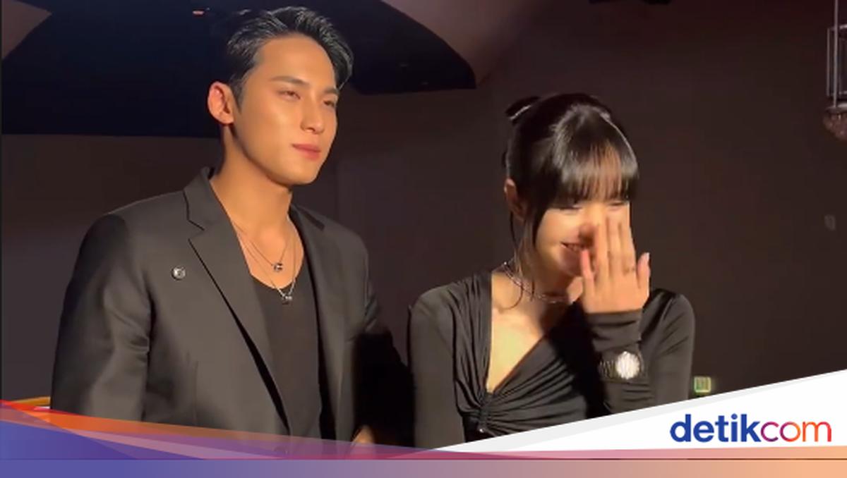 Viral Interaksi 'Flirty' Lisa BLACKPINK dan Mingyu SEVENTEEN, Bikin ...