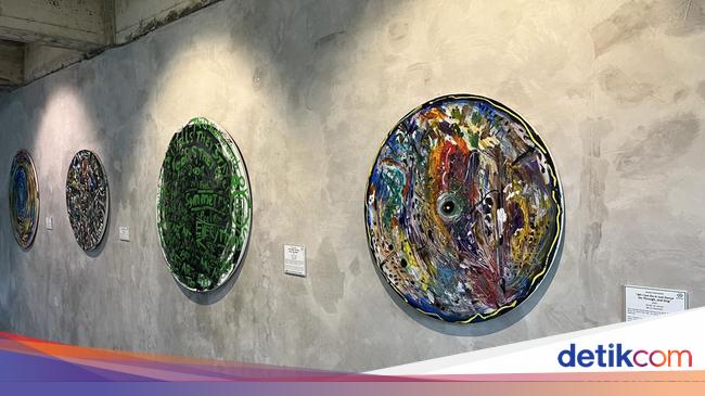 Menilik Indahnya Beragam Karya Lukisan di Semesta's Gallery