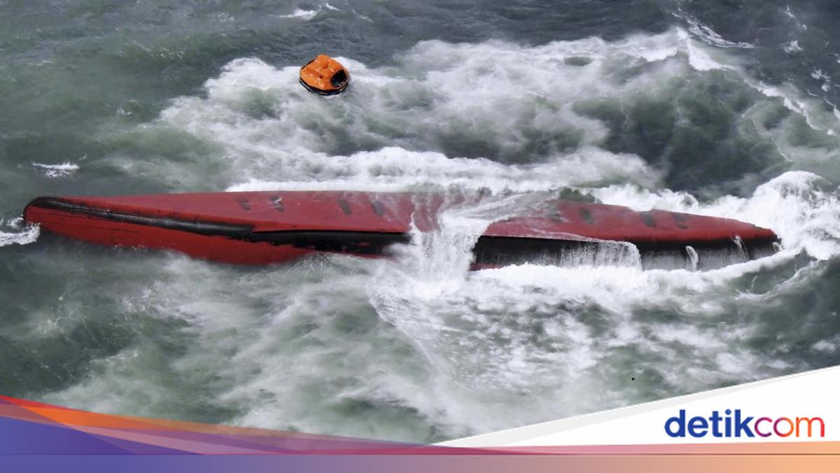 Kapal Tanker Membawa 8 WNI Terbalik di Perairan Jepang