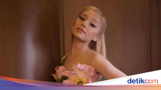 Lirik Lagu Intro End of The World Ariana Grande: Terjemahan dan Maknanya