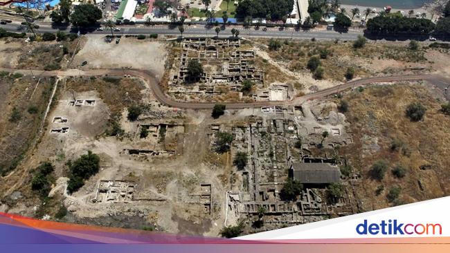 Temuan Masjid dari Dekade Awal Islam di Israel Ungkap Harmoni Agama