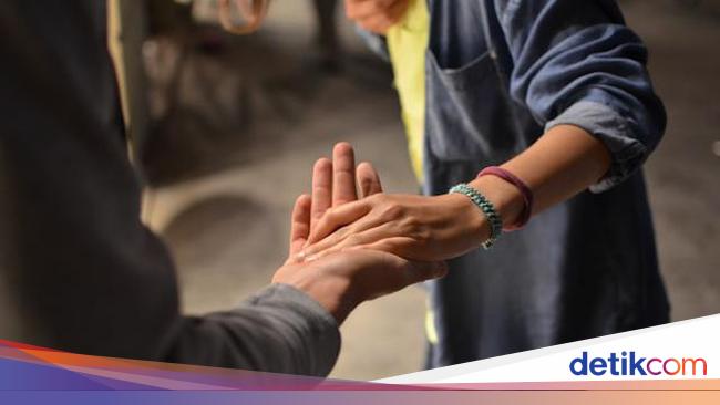 Offering Help dalam Bahasa Inggris: Jenis, Contoh, dan Responsnya