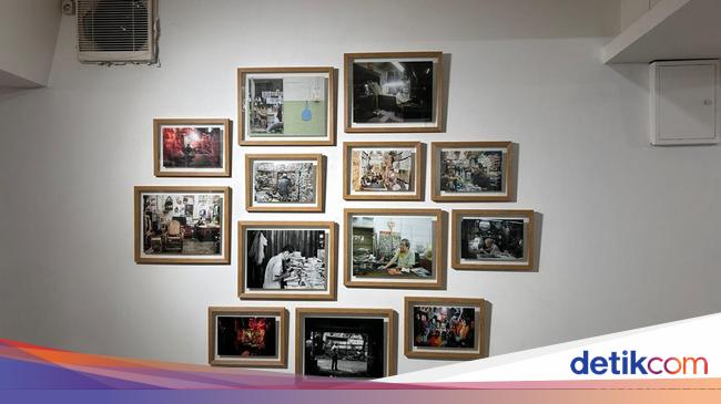 John Navid White Shoes and the Couples Company Belajar Motret Abis Tur