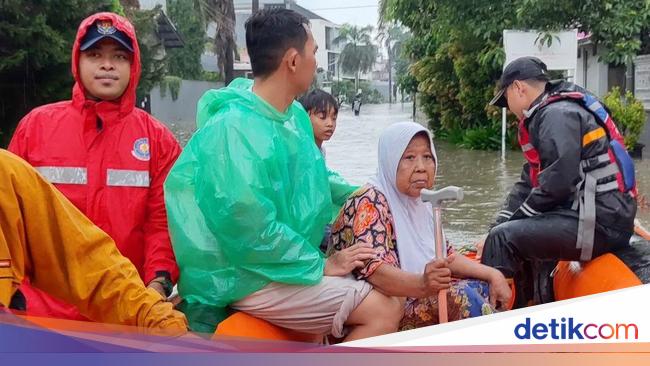 253 Keluarga di Kosambi Tangerang Terdampak Banjir, BPBD Evakuasi Lansia