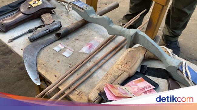 Polisi Gerebek Lapak Narkoba di Deli Serdang, Senpi-Sajam Diamankan