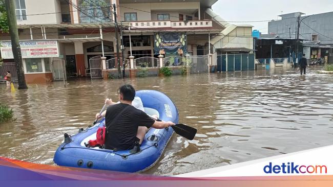 Titik Banjir di Jakarta Bertambah Jadi 37 RT dan 15 Ruas Jalan