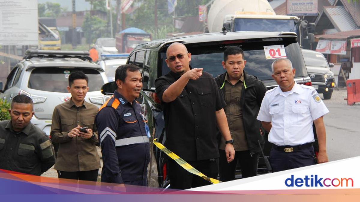 Andre Rosiade Tinjau Perbaikan Perlintasan KA di Kasang dan Pasar Usang
