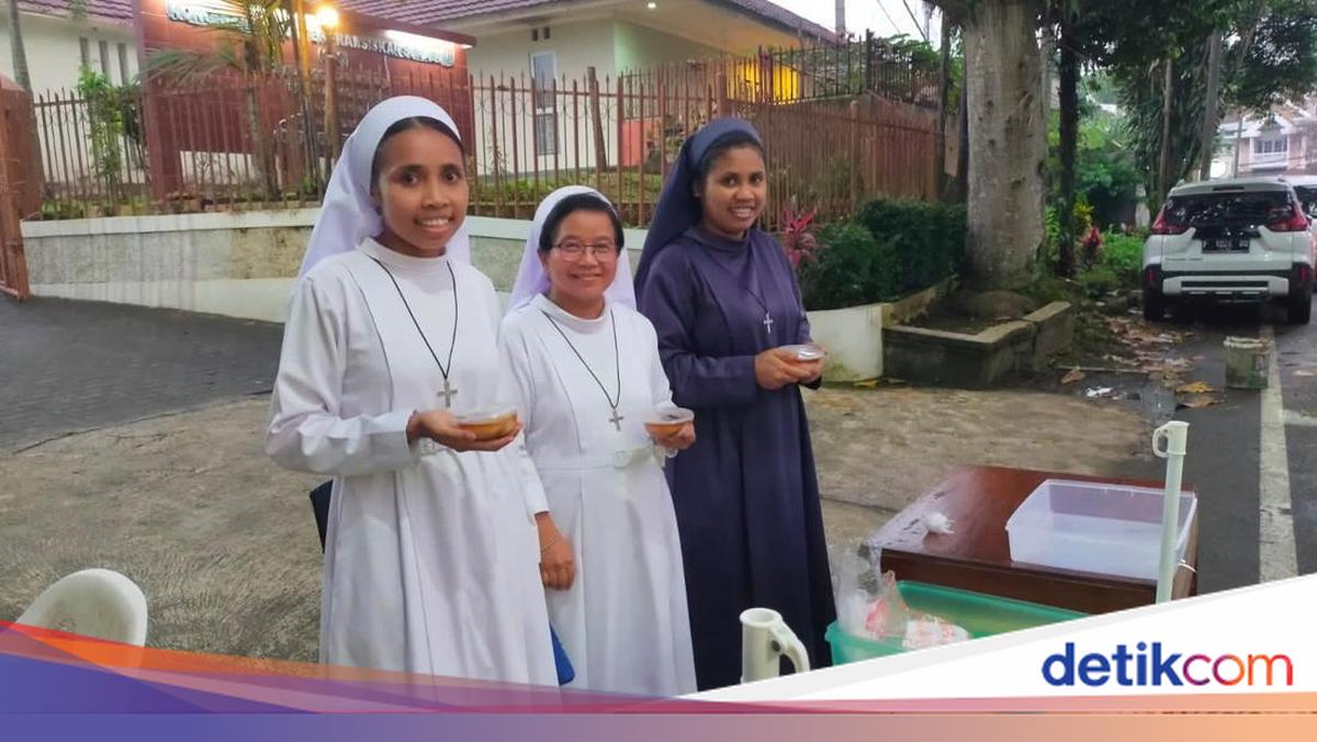 Viral Biarawati Jualan Takjil di Sukabumi, Begini Kisah di Baliknya