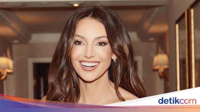 7 Pesona Michelle Keegan, Aktris yang Diprediksi Jadi Bond Girl