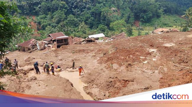 Horornya Banjir Bandang dan Longsor yang Sergap Cipongkor