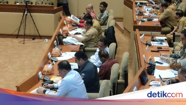 Mendagri Sebut 240 ASN Disanksi karena Langgar Netralitas di Pemilu