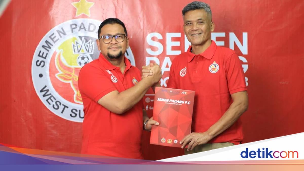 3 Kali Kalah di Laga Awal, Hendri Susilo Mundur dari Pelatih Semen Padang