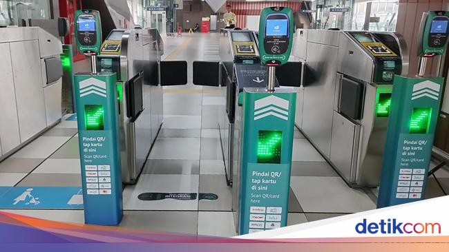 Komentar Pengguna MRT Kala Tap In Kartu Kini Wajib di Reader JakLingko