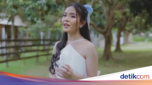 Lirik Lagu Tak Kembali Single Pertama Dinyanyikan Novia Situmeang
