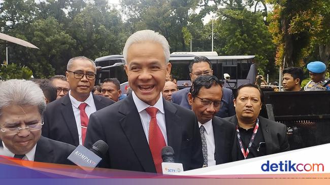 Hadiri Sidang Perdana Sengketa Pilpres 2024 Ganjar Mahfud Tiba Di Mk