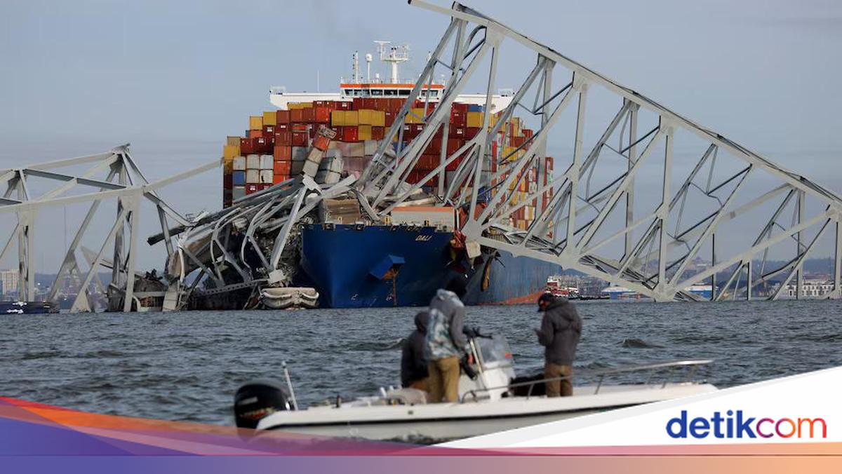 Jembatan Baltimore AS Ambruk Ditabrak Kapal Kargo, 6 Orang Tewas